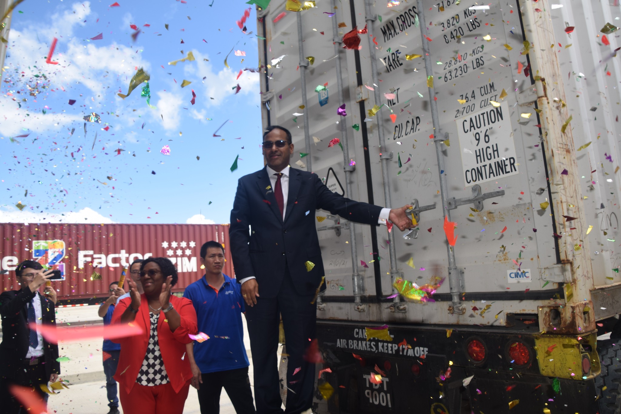 Summit (TT) ships first container-load of luggage from PPIE - e TecK